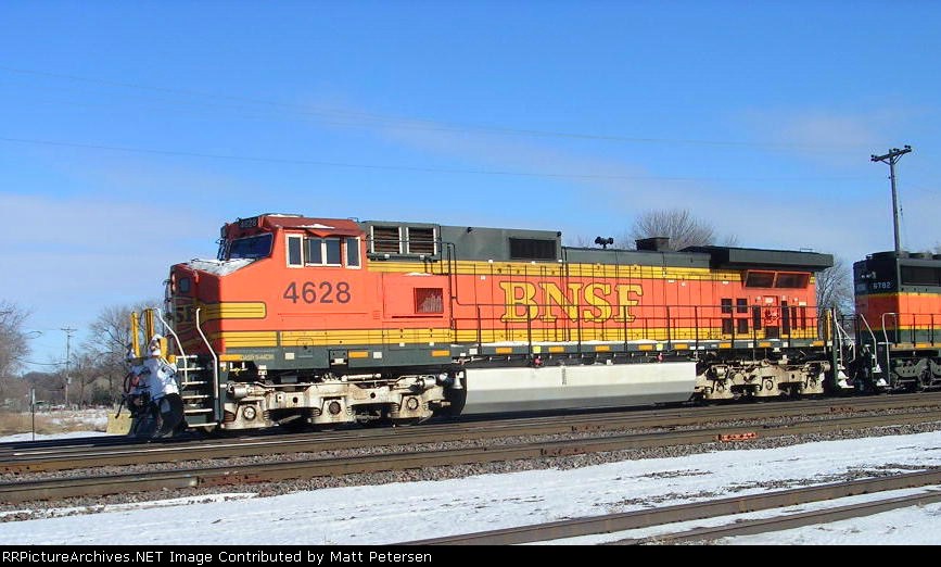 BNSF 4628